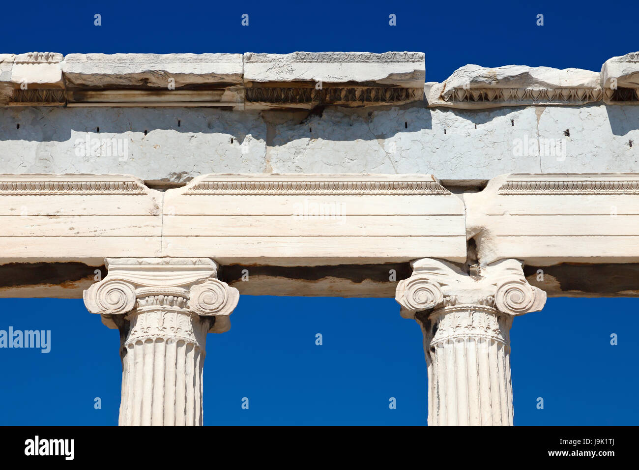 Fronton parthenon hi-res stock photography and images - Alamy