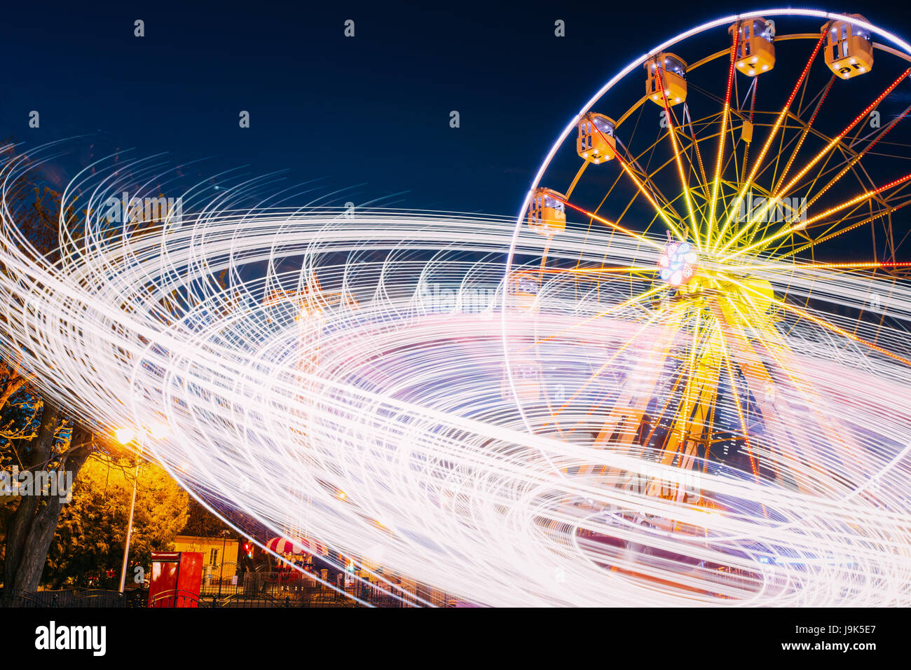 Rotating In Natural Motion Effect Illuminated Attraction Ferris Wheel ...