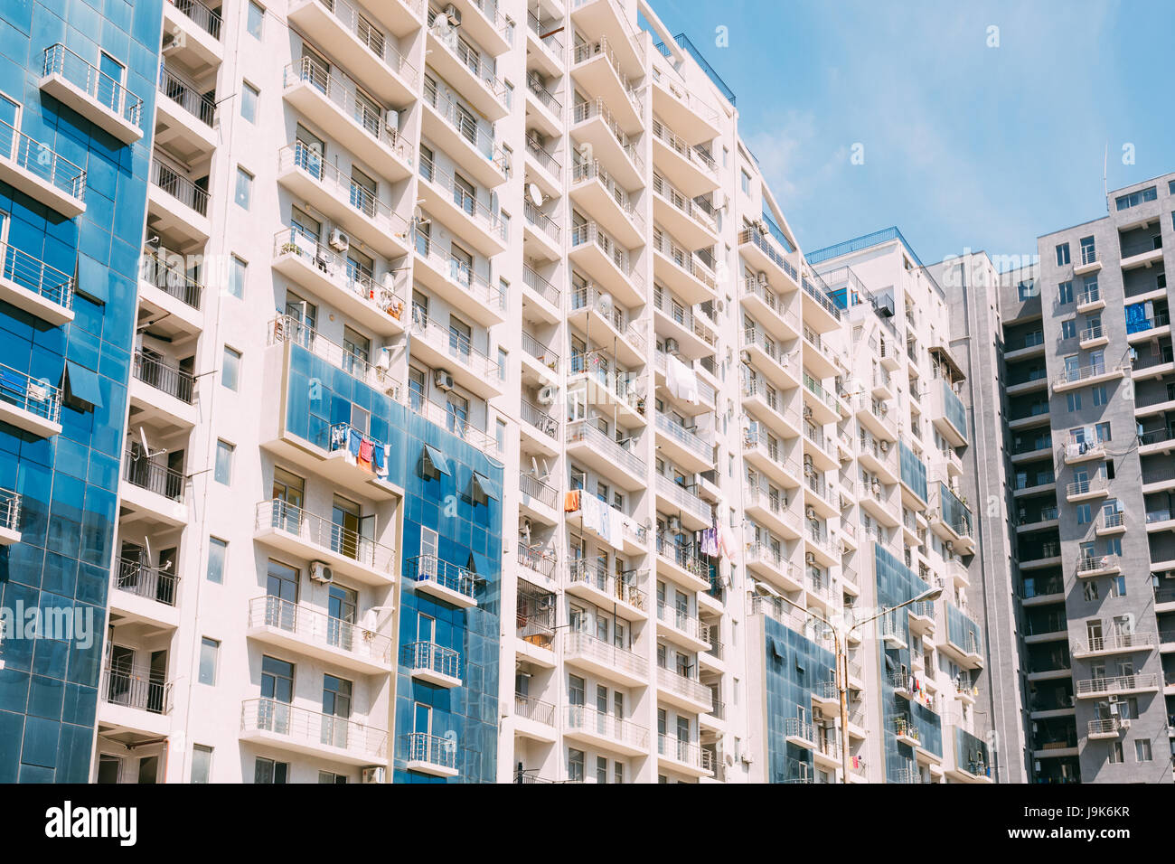 Multi storey house hi-res stock photography and images - Alamy