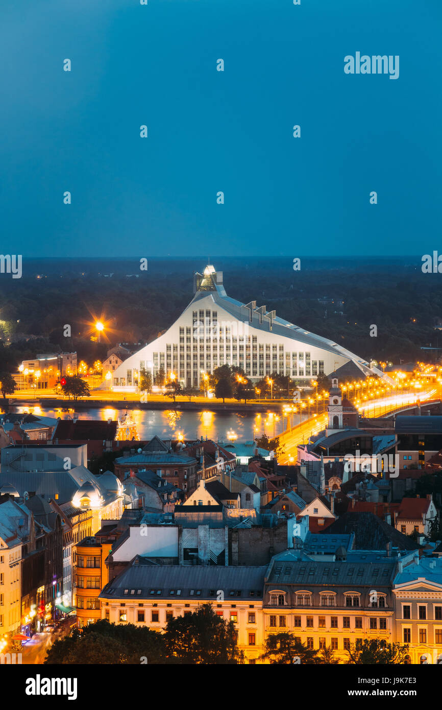 Riga by night hi-res stock photography and images - Alamy