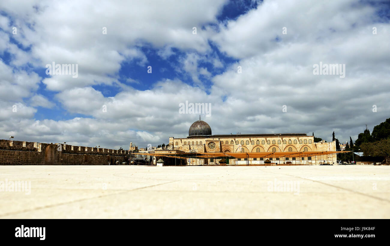 Al-Aqsa Mosque in Jerusalem Stock Photo - Alamy