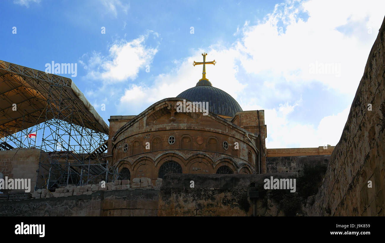 Altar crucifixion church holy sepulchre hi-res stock photography and ...