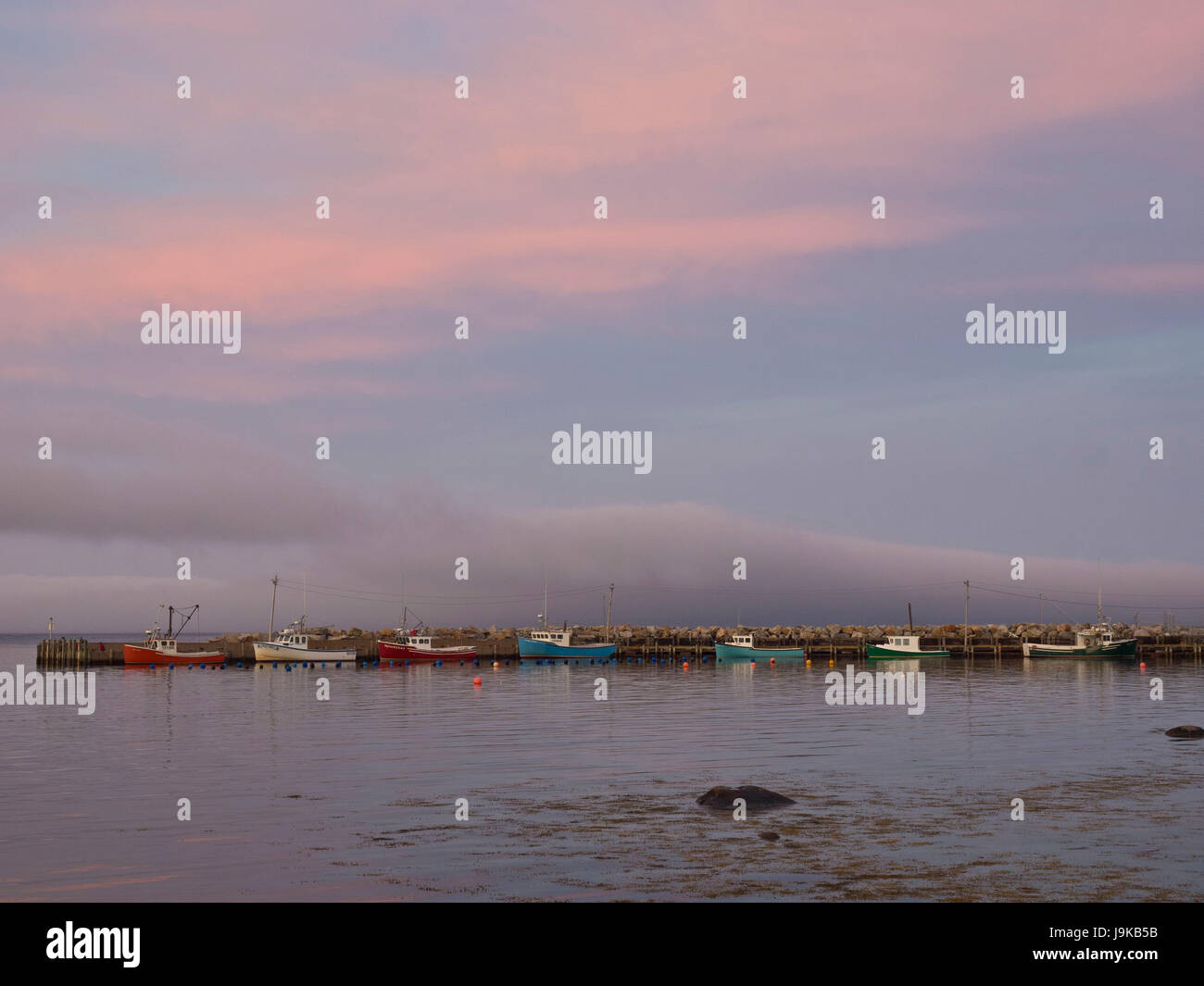Lobstering boats hi-res stock photography and images - Alamy