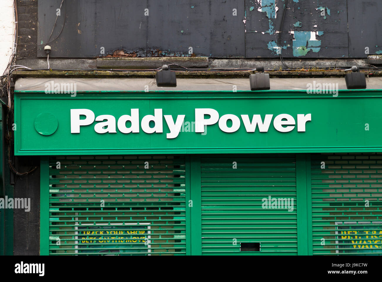 Paddy power exterior hi-res stock photography and images - Alamy