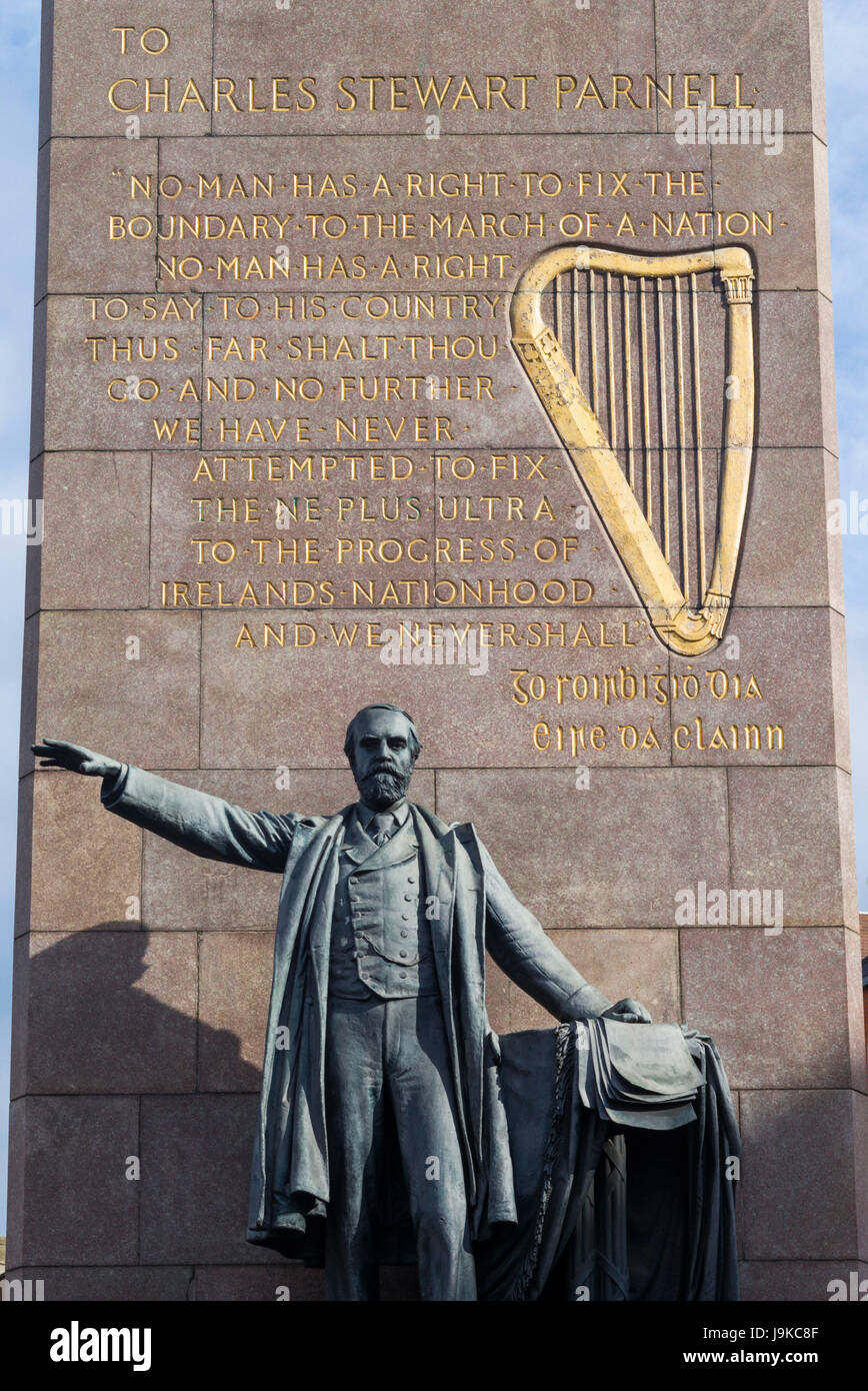 Ireland, Dublin, O'Connell Street, Charles Stewart Parnell statue Stock ...