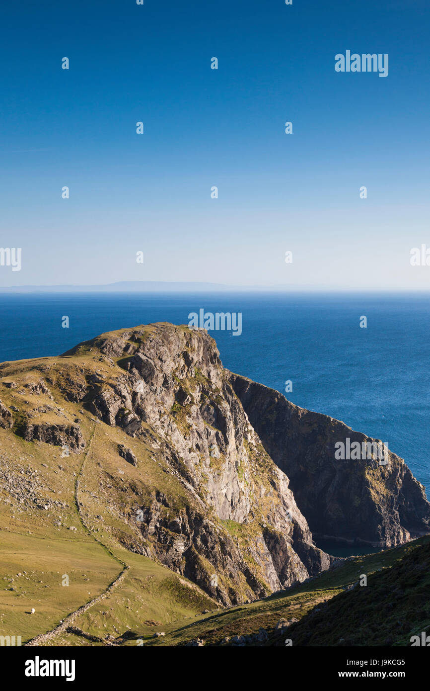 Ireland, County Donegal, Teelin, Slieve League, 600 meter high sea ...