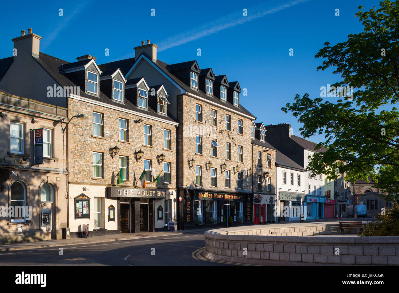 Ireland, County Donegal, Donegal Town, Diamond Square, town view, dawn ...