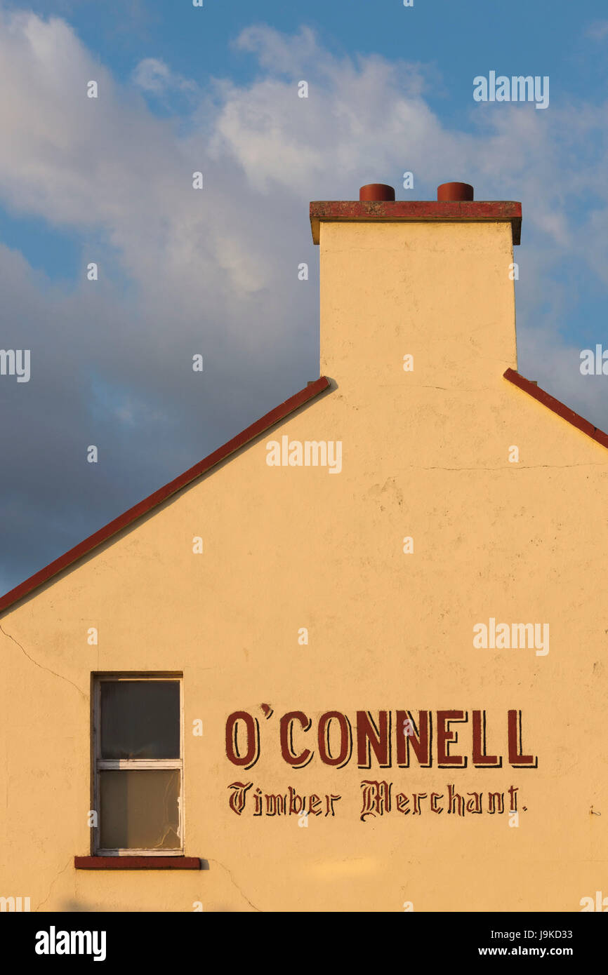 Ireland, County Kerry, Ring of Kerry, Cahirsiveen, town buildings ...