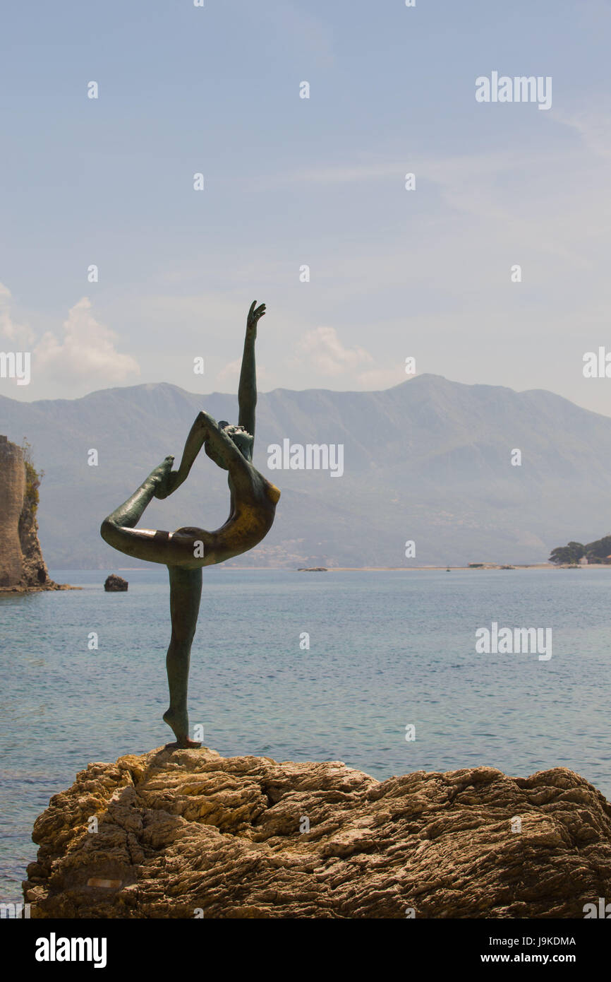 Budva ballerina statue hi-res stock photography and images - Alamy