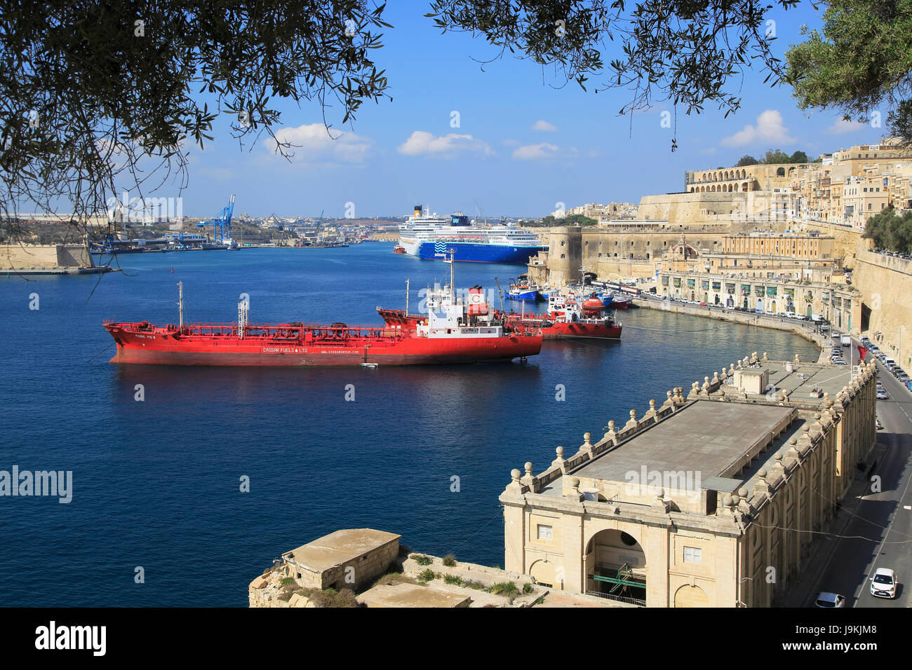 Grand harbour valletta navy hi-res stock photography and images - Alamy