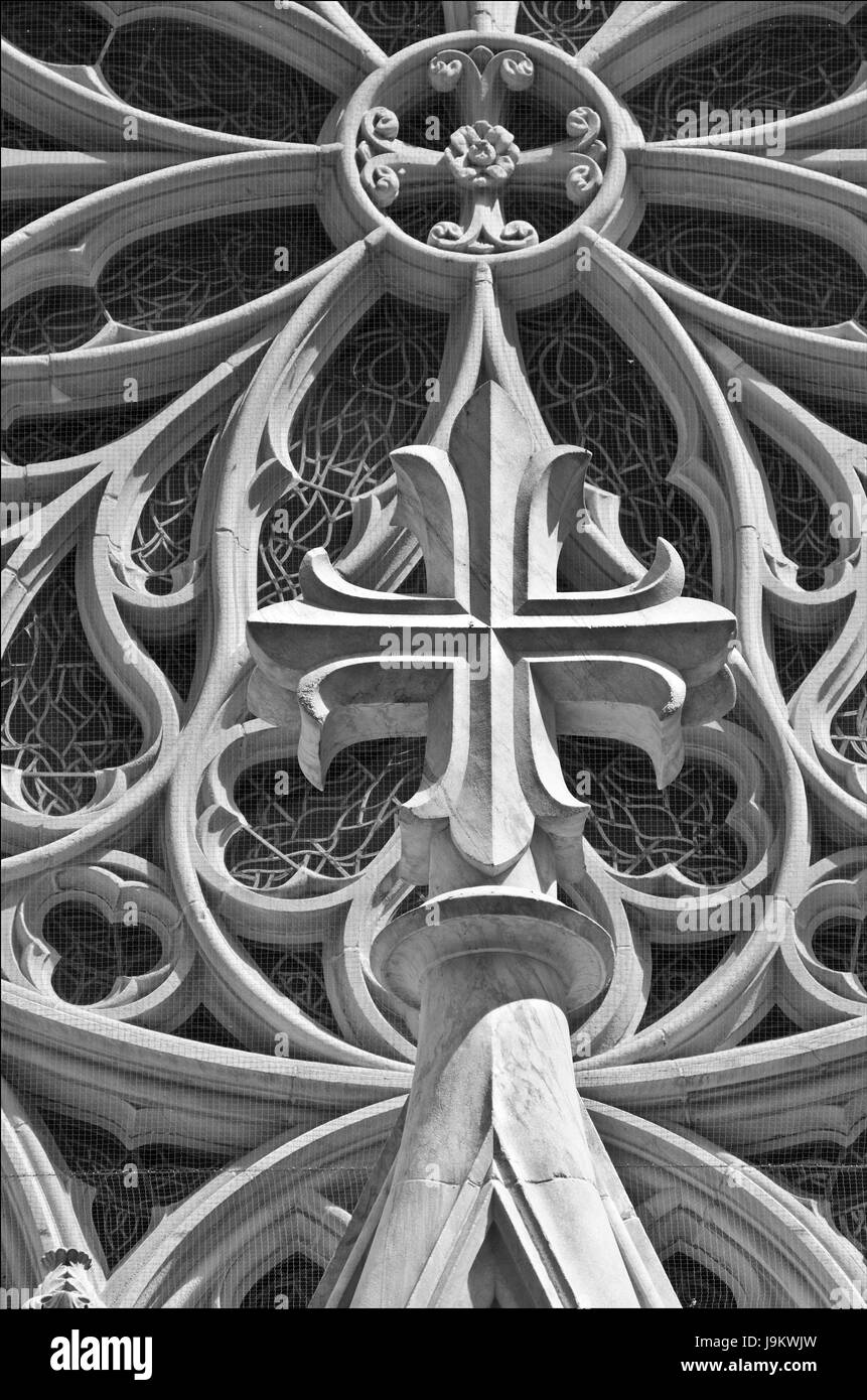 St patrick church new york Black and White Stock Photos & Images - Alamy