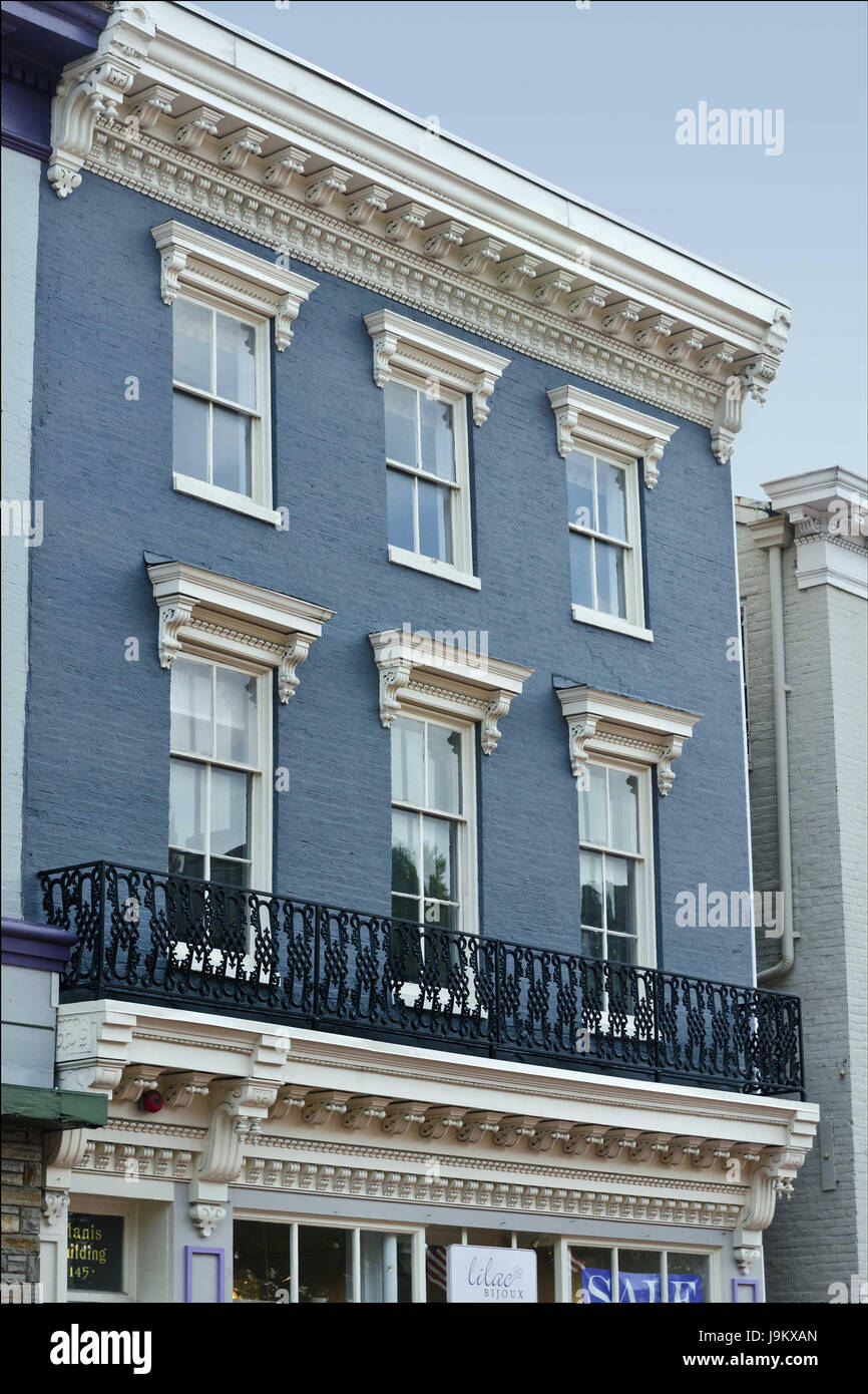 Windows apartment building space house hi-res stock photography and ...