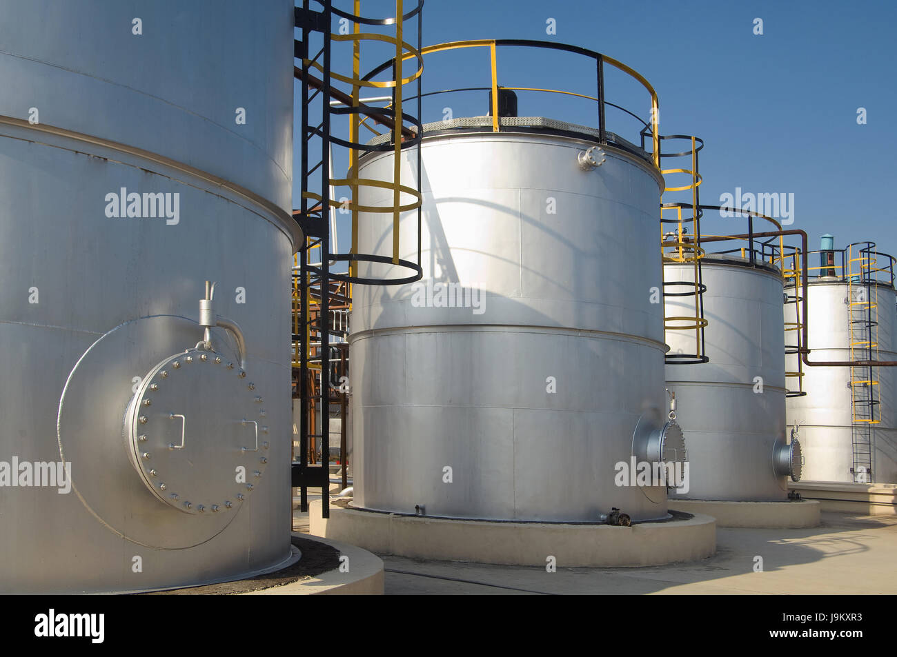 Climbing oil storage tank hi-res stock photography and images - Alamy