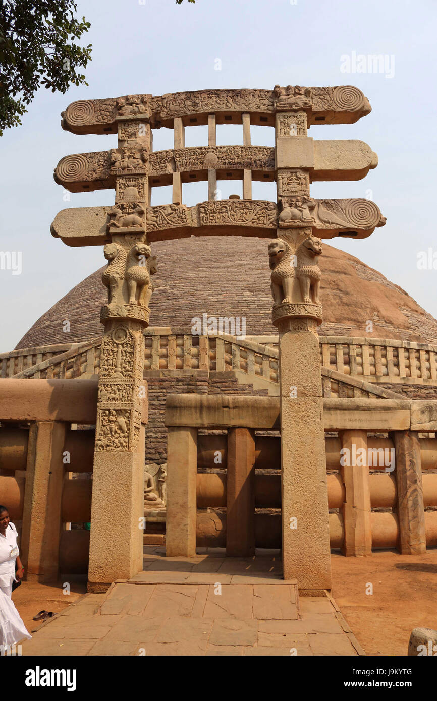 Ashoka pillar at sanchi hi-res stock photography and images - Alamy