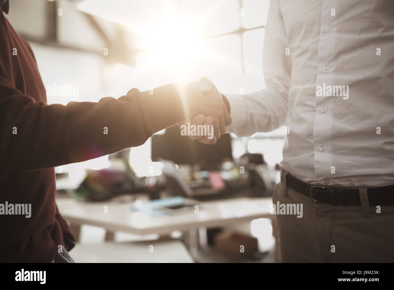 businessmen making handshake at office Stock Photo - Alamy