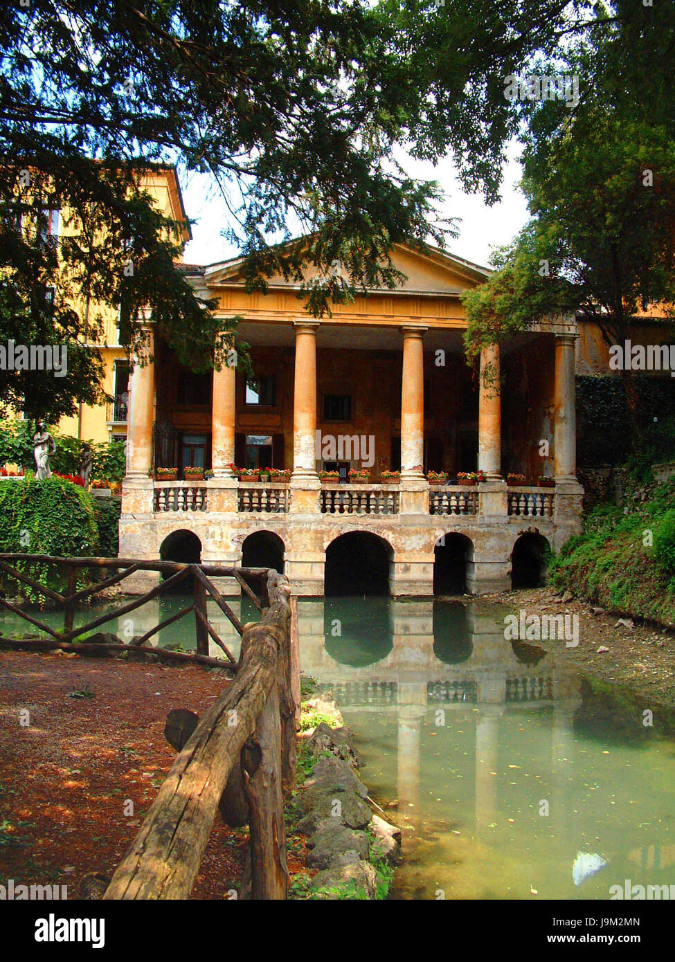 Giardino Salvi garden and the Loggia Valmarana, in Vicenza,Italy Stock ...