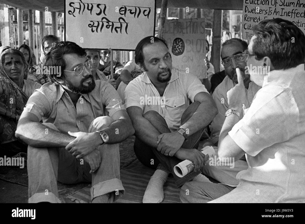 pritish nandy and shailesh kothary at dharna, India, Asia, Pritish ...