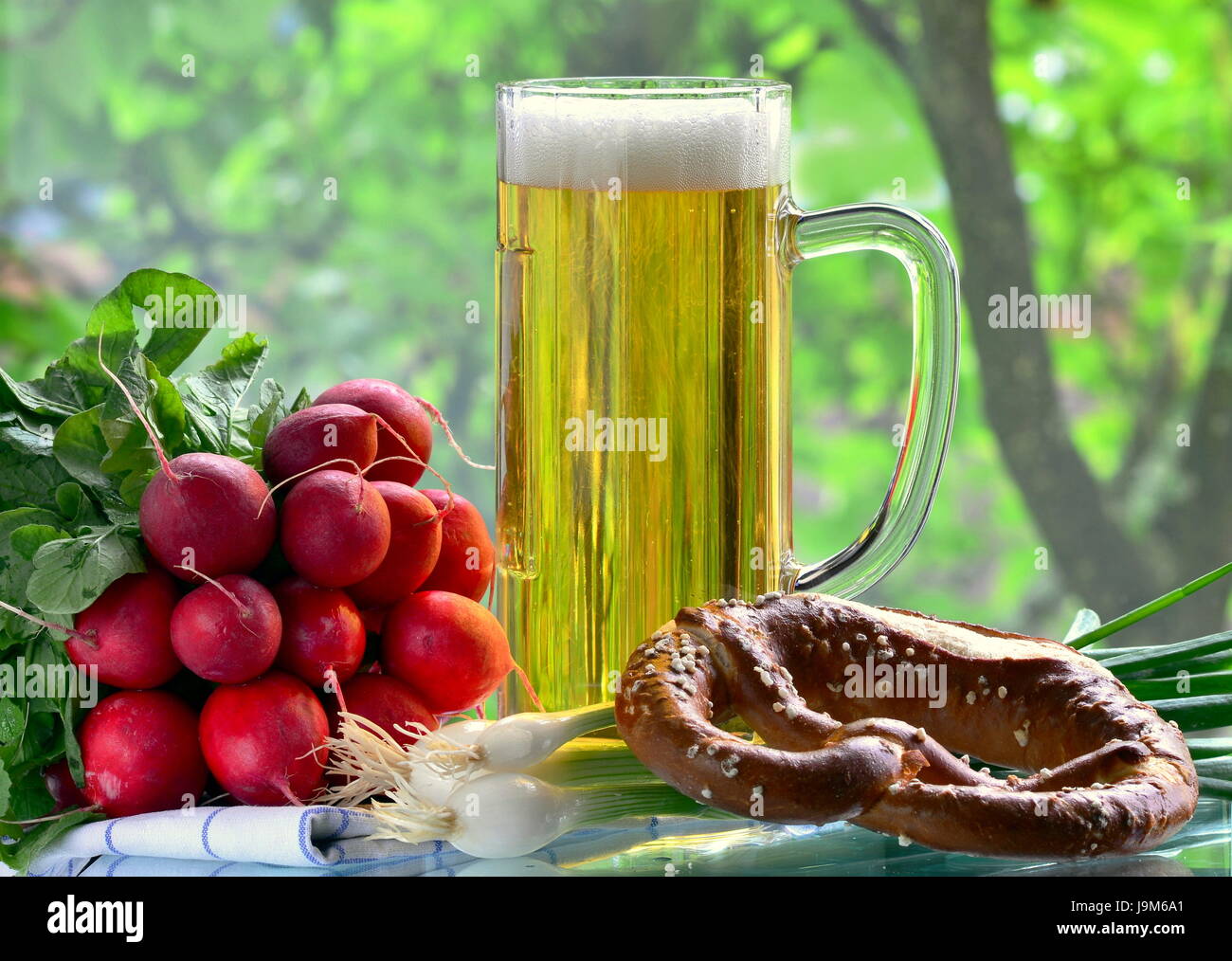snack time, radish, pretzel, radishes, snack time, beer glass, beer ...