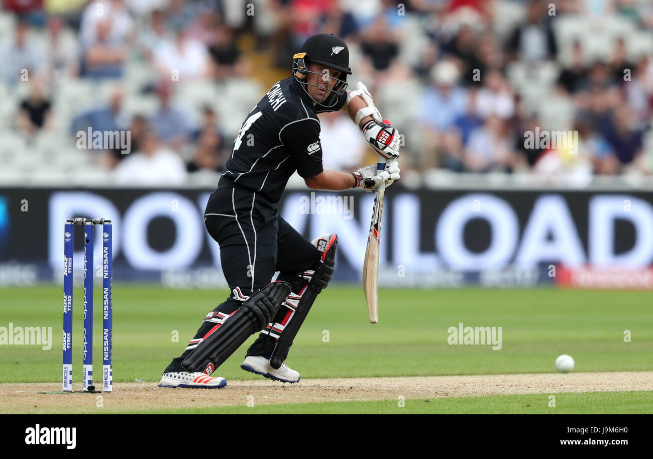 New zealands luke ronchi hits out hi-res stock photography and images ...
