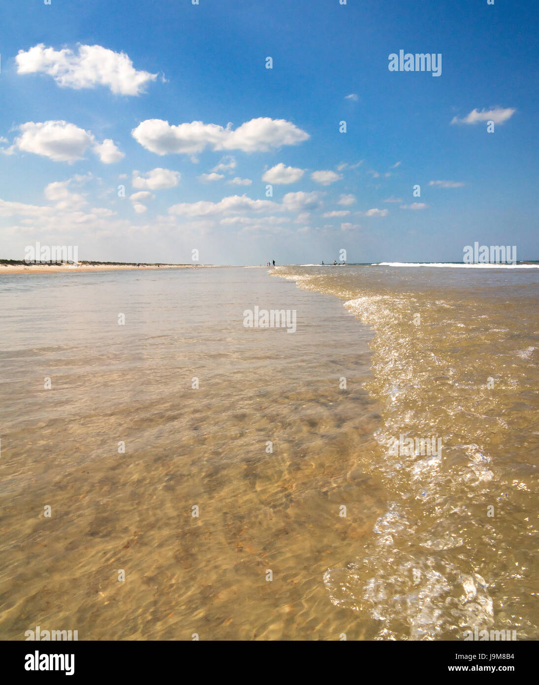 Wave passes over sun hi-res stock photography and images - Alamy