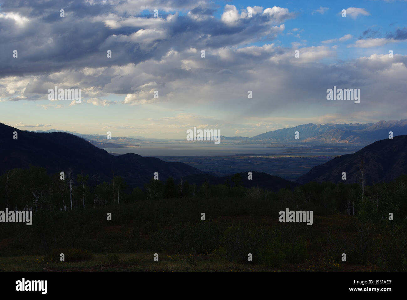 width, sight, view, outlook, perspective, vista, panorama, lookout ...