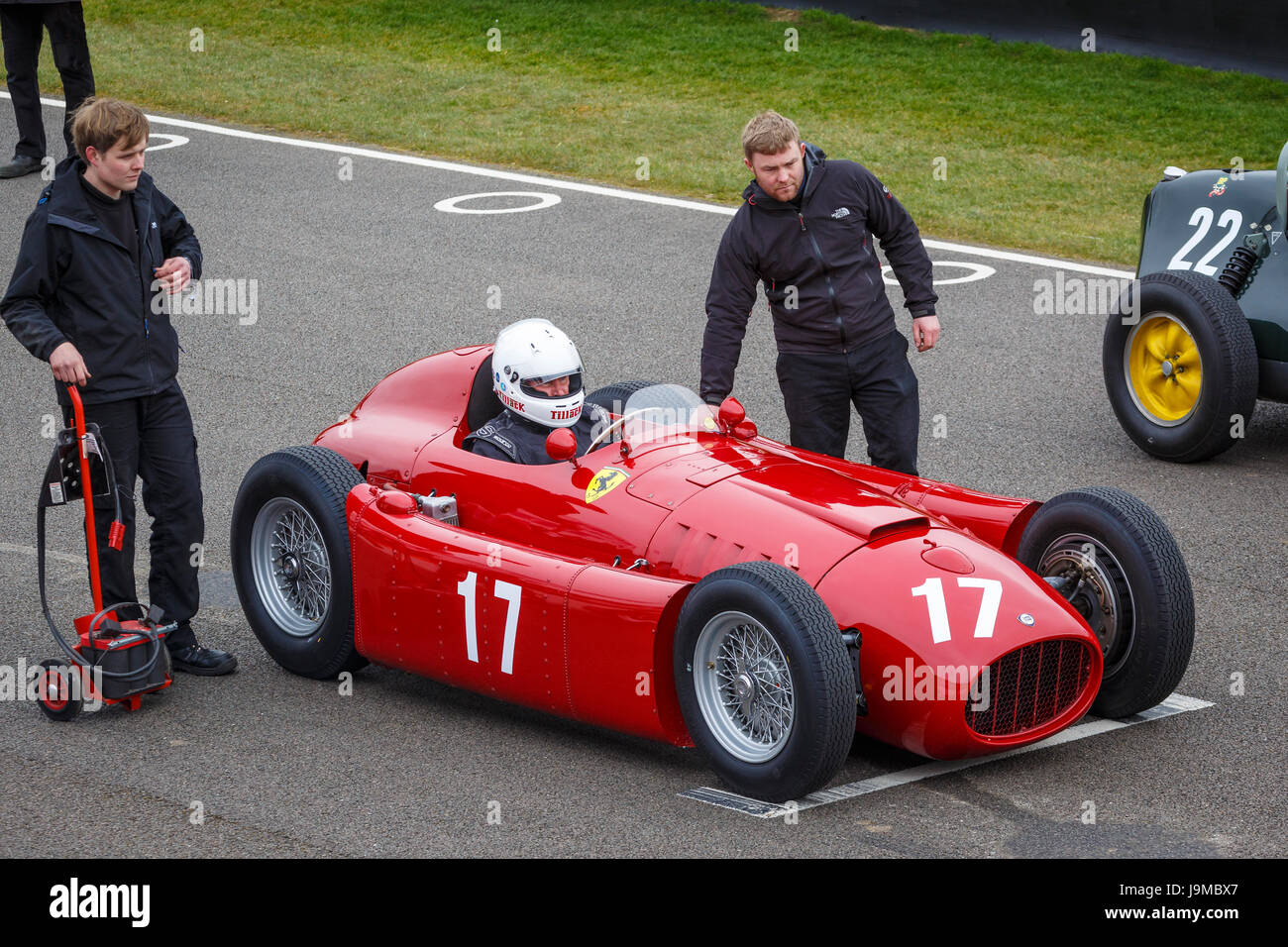 1954 Lancia D50 with driver Steve Tillack on the grid for the Brooks ...