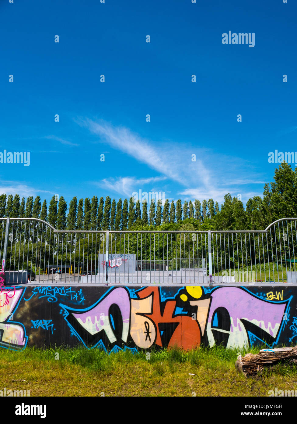 Skateboard Ramp, Hills Meadow, Caversham, Reading, Berkshire, England ...