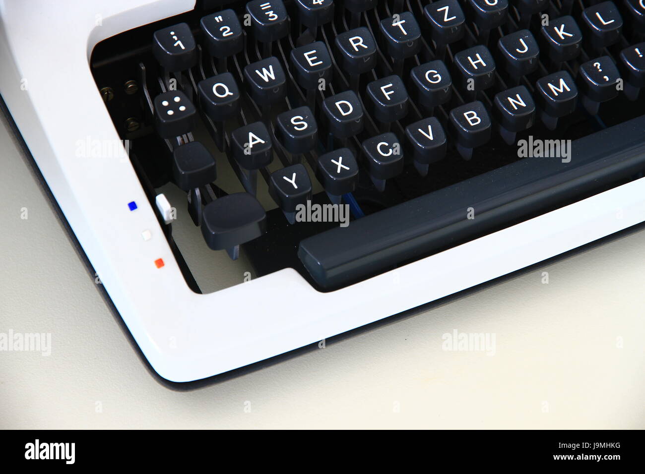 office, type, keyboard, writing utensil, typewriter, daisy wheel, ink ...