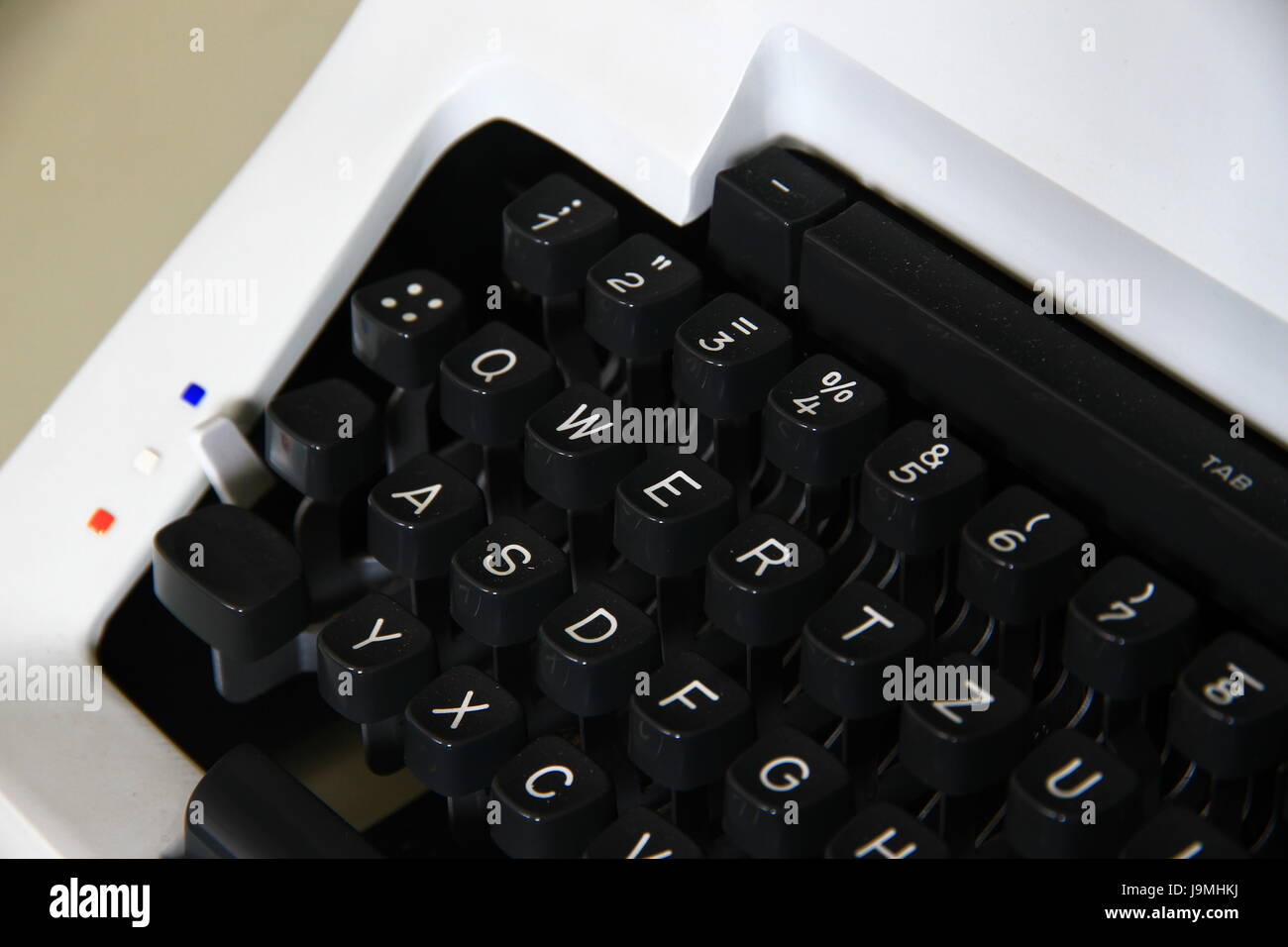 office, type, keyboard, writing utensil, typewriter, daisy wheel, ink ...