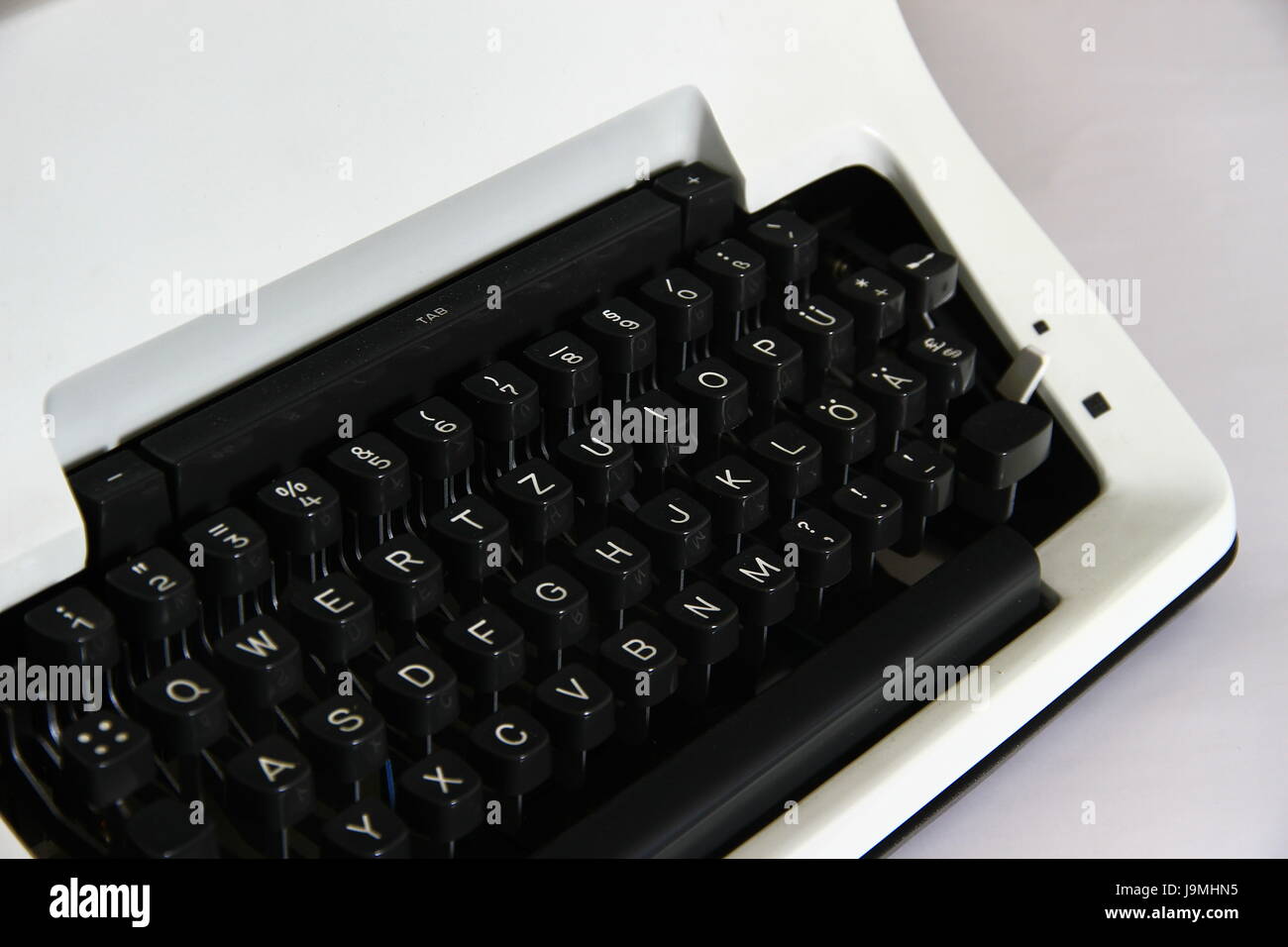 office, type, keyboard, writing utensil, typewriter, daisy wheel, ink ...