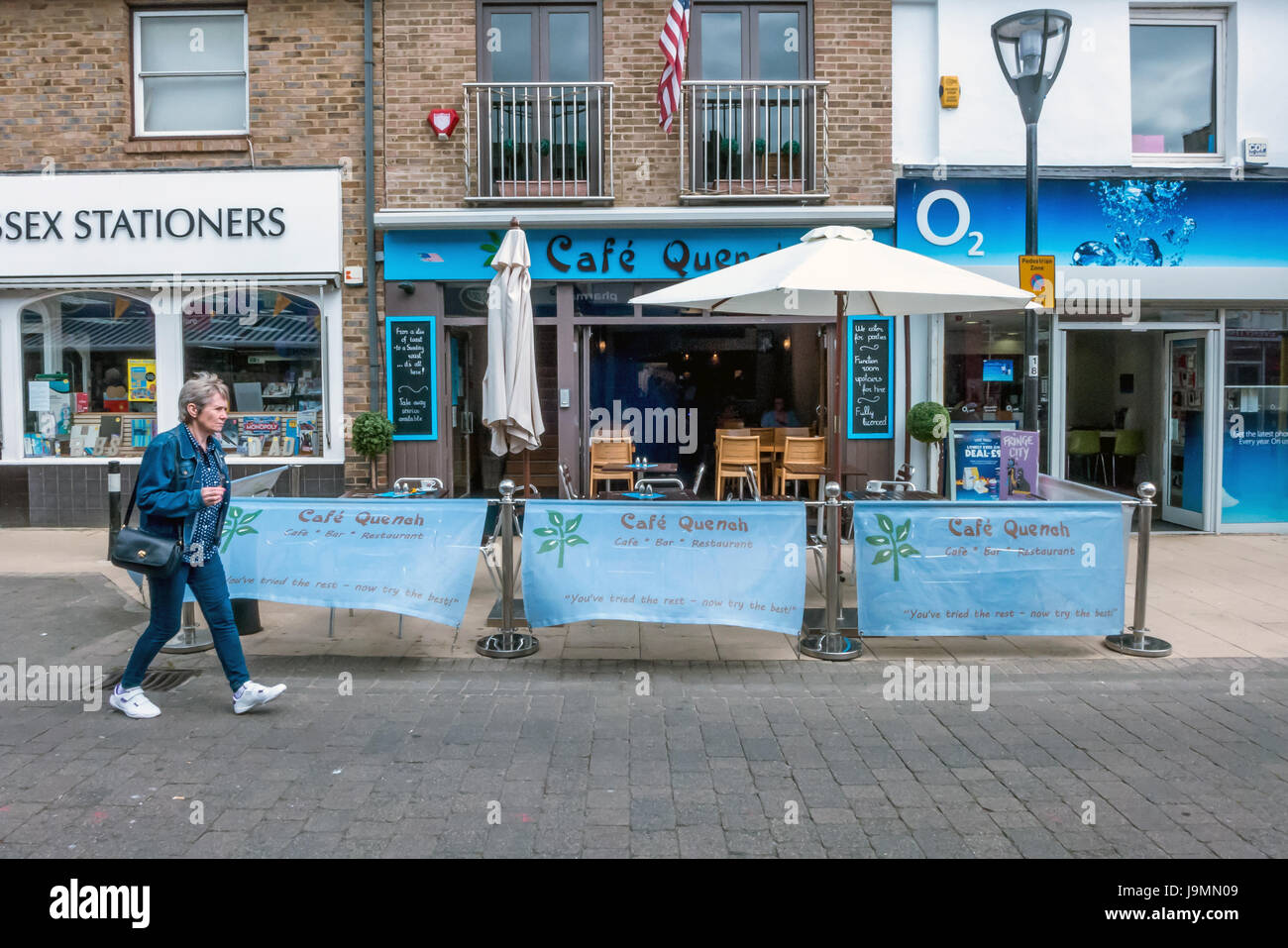Coffee shops in Hove's George Street Stock Photo - Alamy