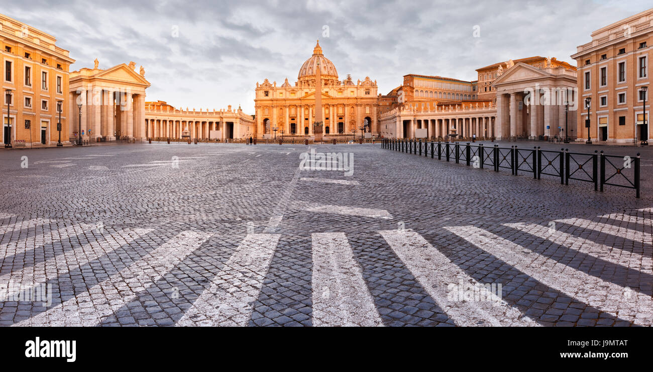 Saint Peter Cathedral in Rome, Vatican, Italy Stock Photo - Alamy
