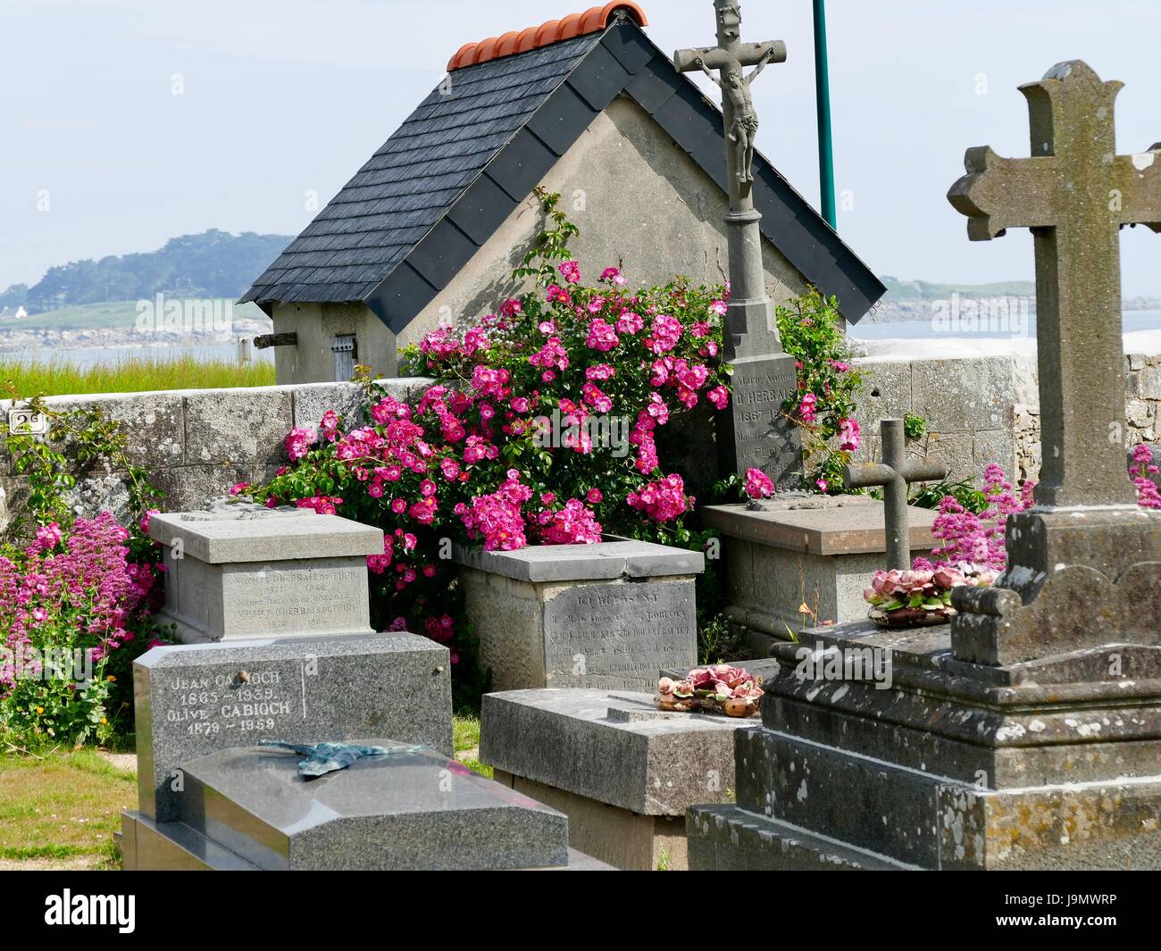 Roscoff cemetery hi-res stock photography and images - Alamy