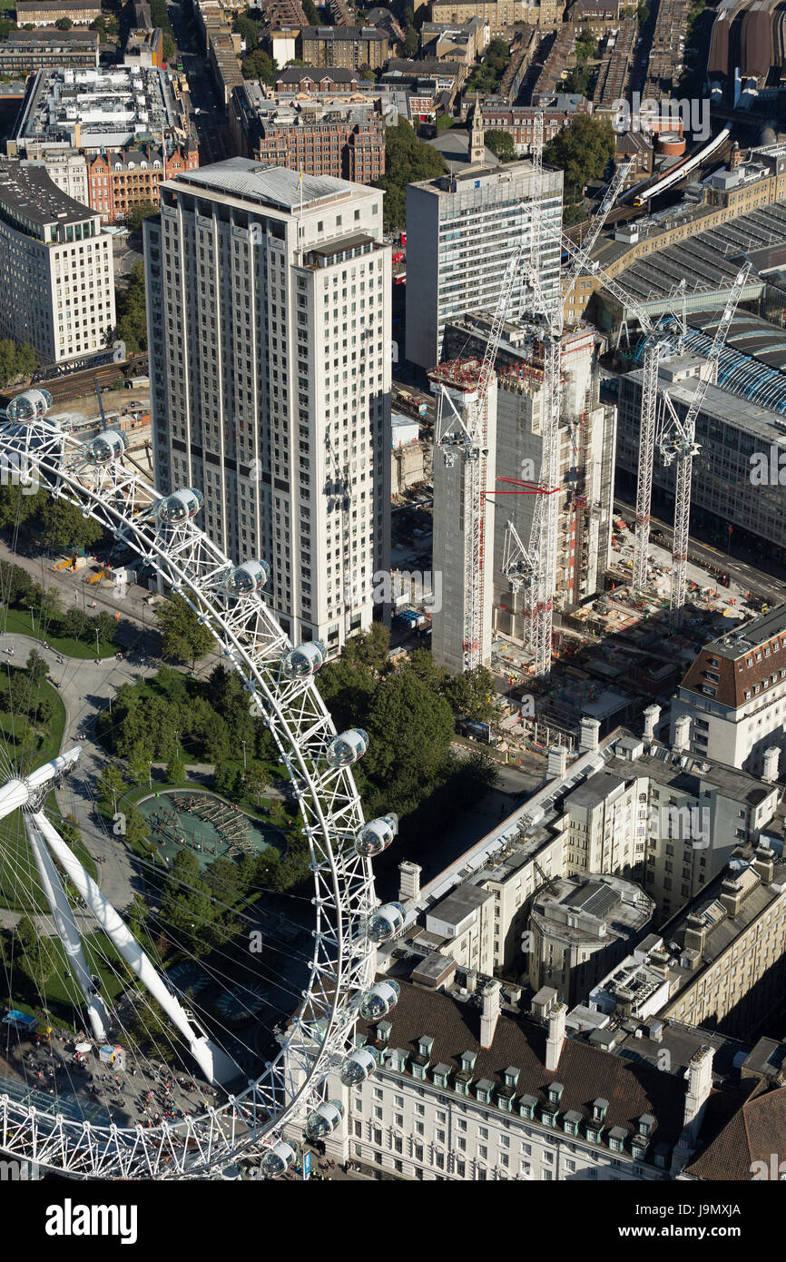 London eye construction hi-res stock photography and images - Alamy