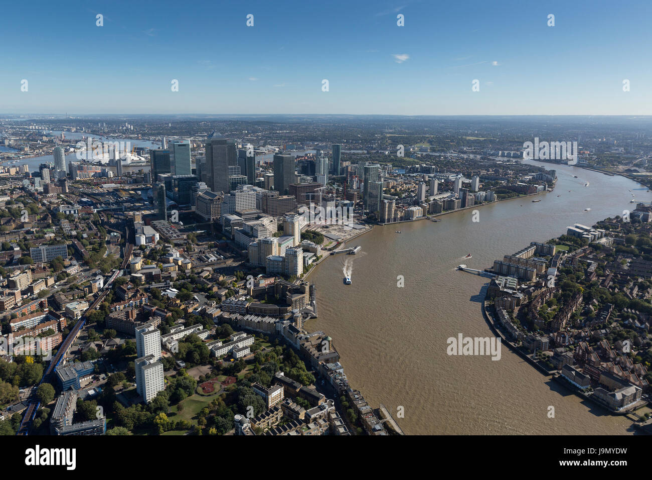 Canary wharf aerial hi-res stock photography and images - Alamy