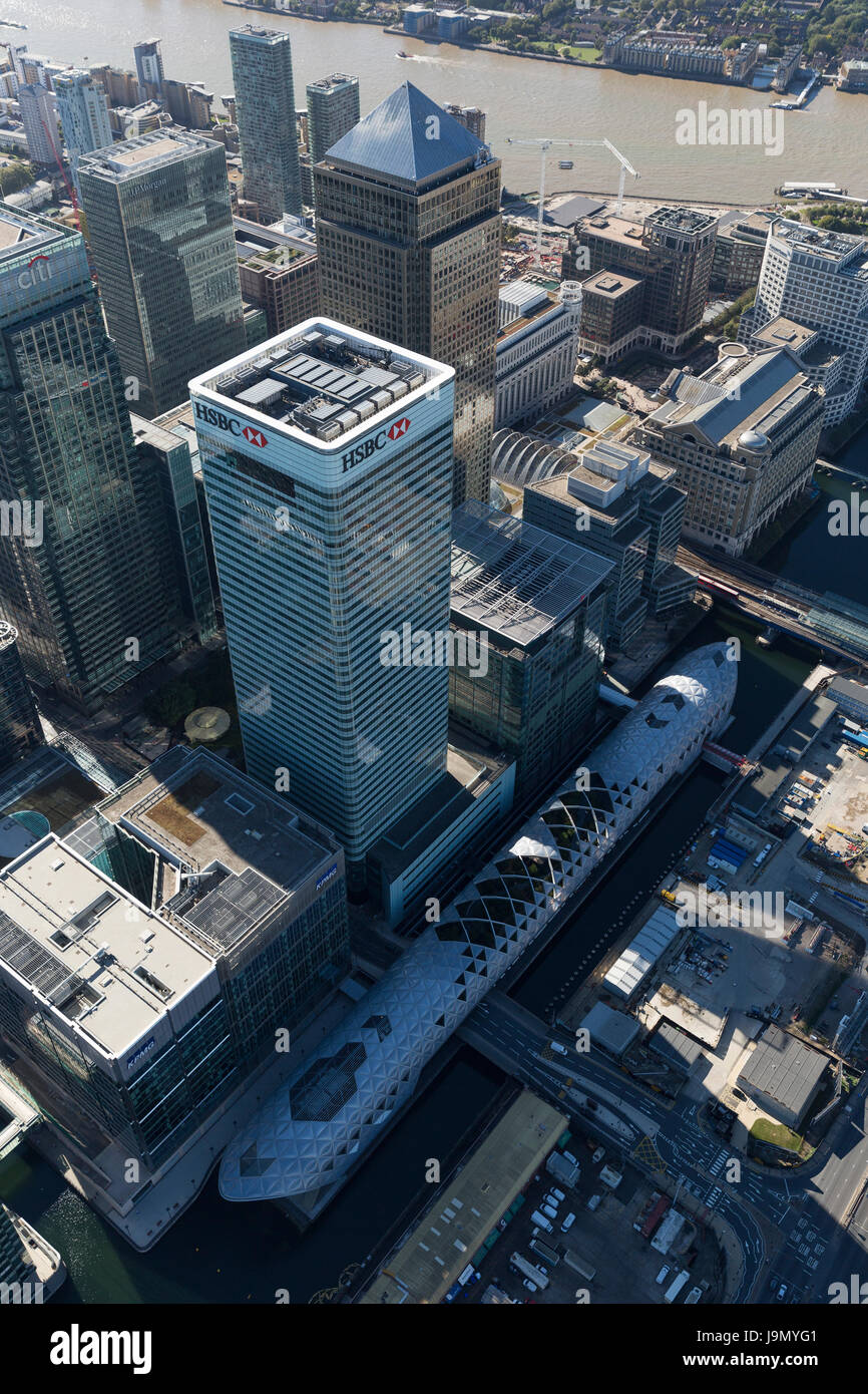 Aerial view of the large commercial buildings at Canary Wharf, Isle of ...