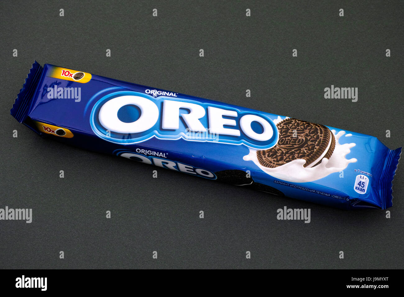 Oreo cookie hi-res stock photography and images - Alamy