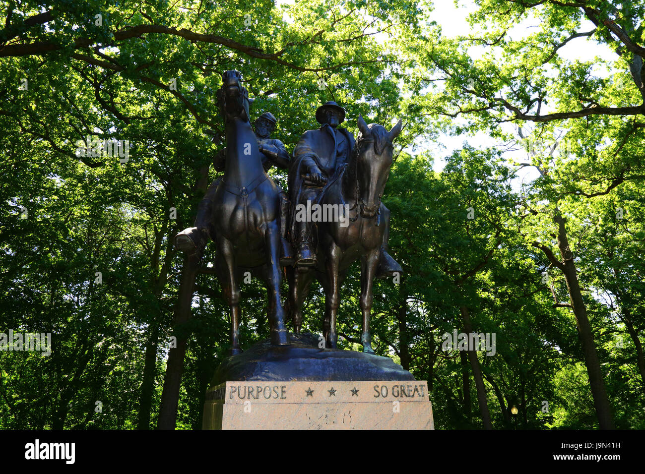 Lee and Jackson monument to Confederate Army leaders Robert E Lee and ...