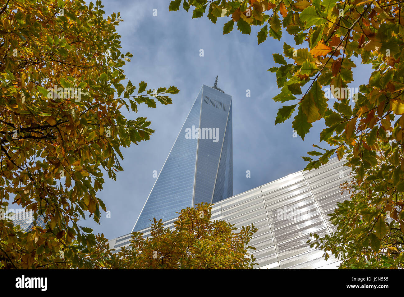 One world trade center from below hi-res stock photography and images ...