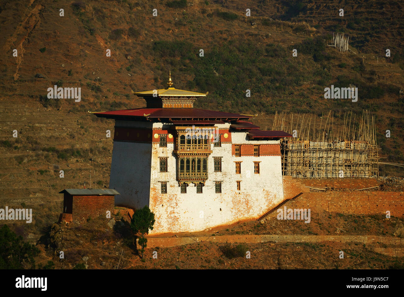Wangdue phodrang dzong hi-res stock photography and images - Alamy