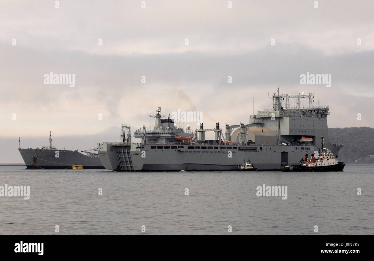 Rfa ships hi-res stock photography and images - Alamy
