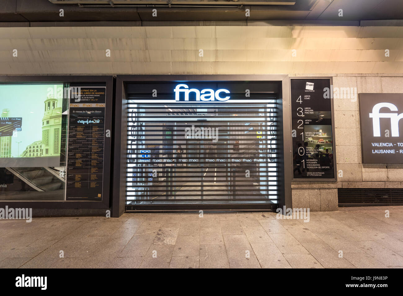 Fnac store hi-res stock photography and images - Alamy