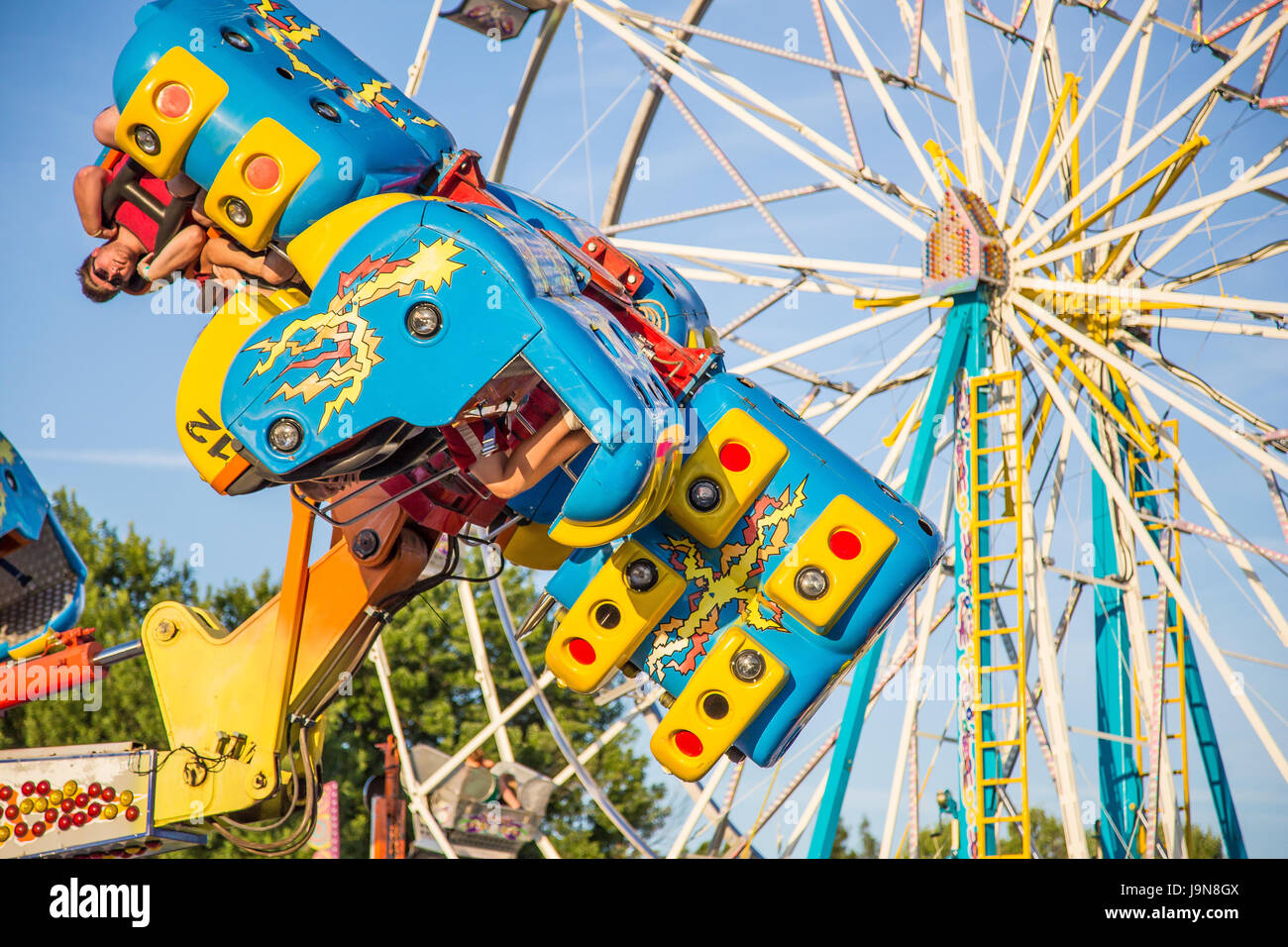 Popular rides at the county fair Stock Photo - Alamy