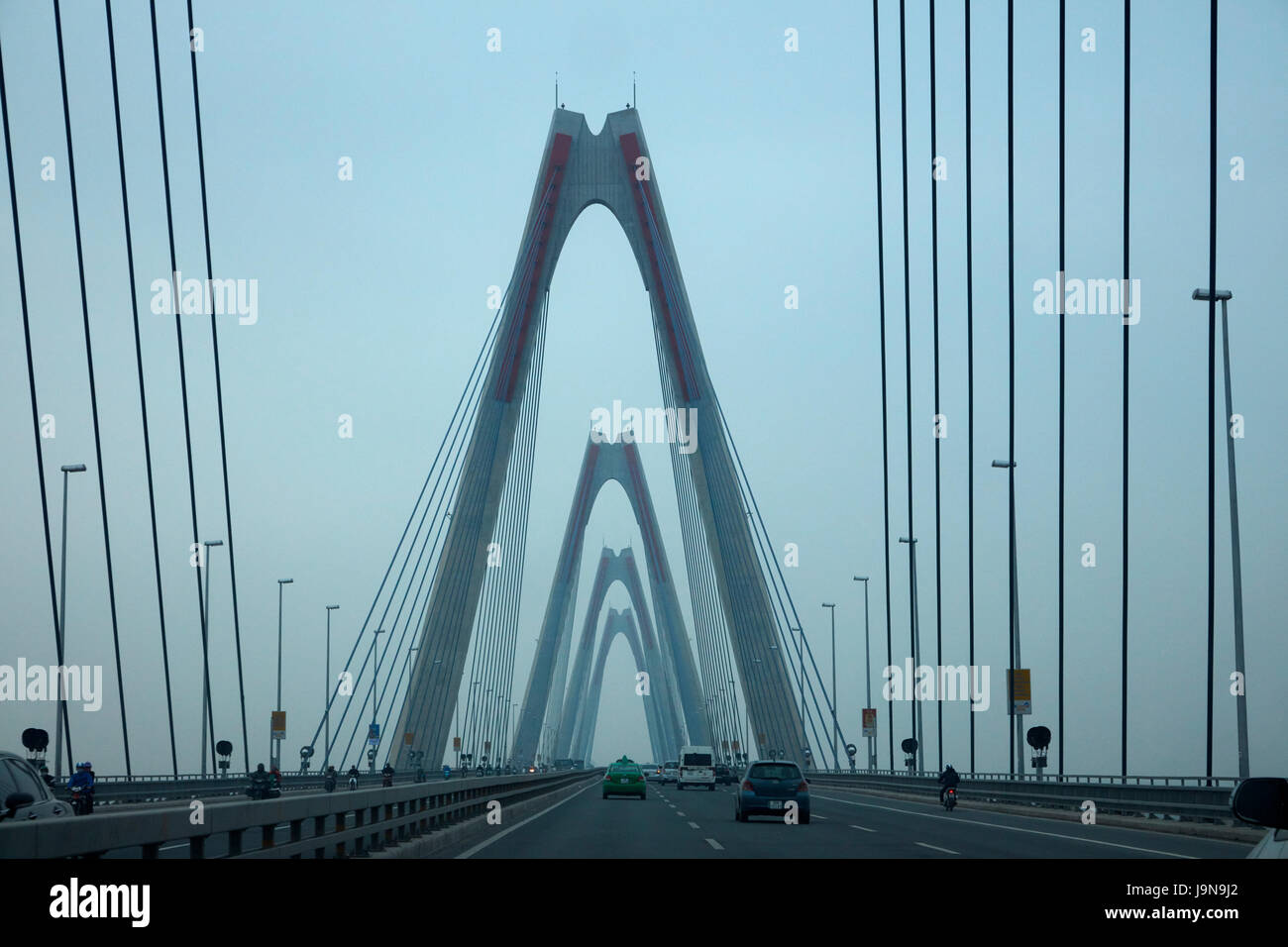 Nhat Tan Bridge (or Japan Friendship Bridge), over Red River, Hanoi ...