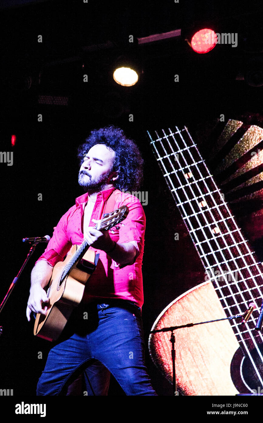 La Rumba Catalana, a Barcelona-based group of Catalan gypsy artists ...