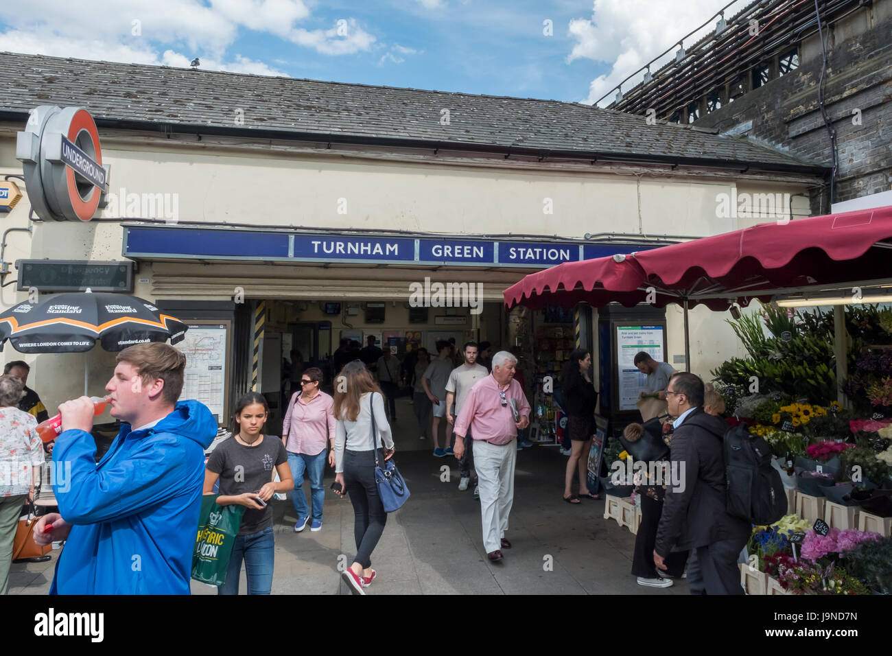 Turnham green underground station hi-res stock photography and images ...