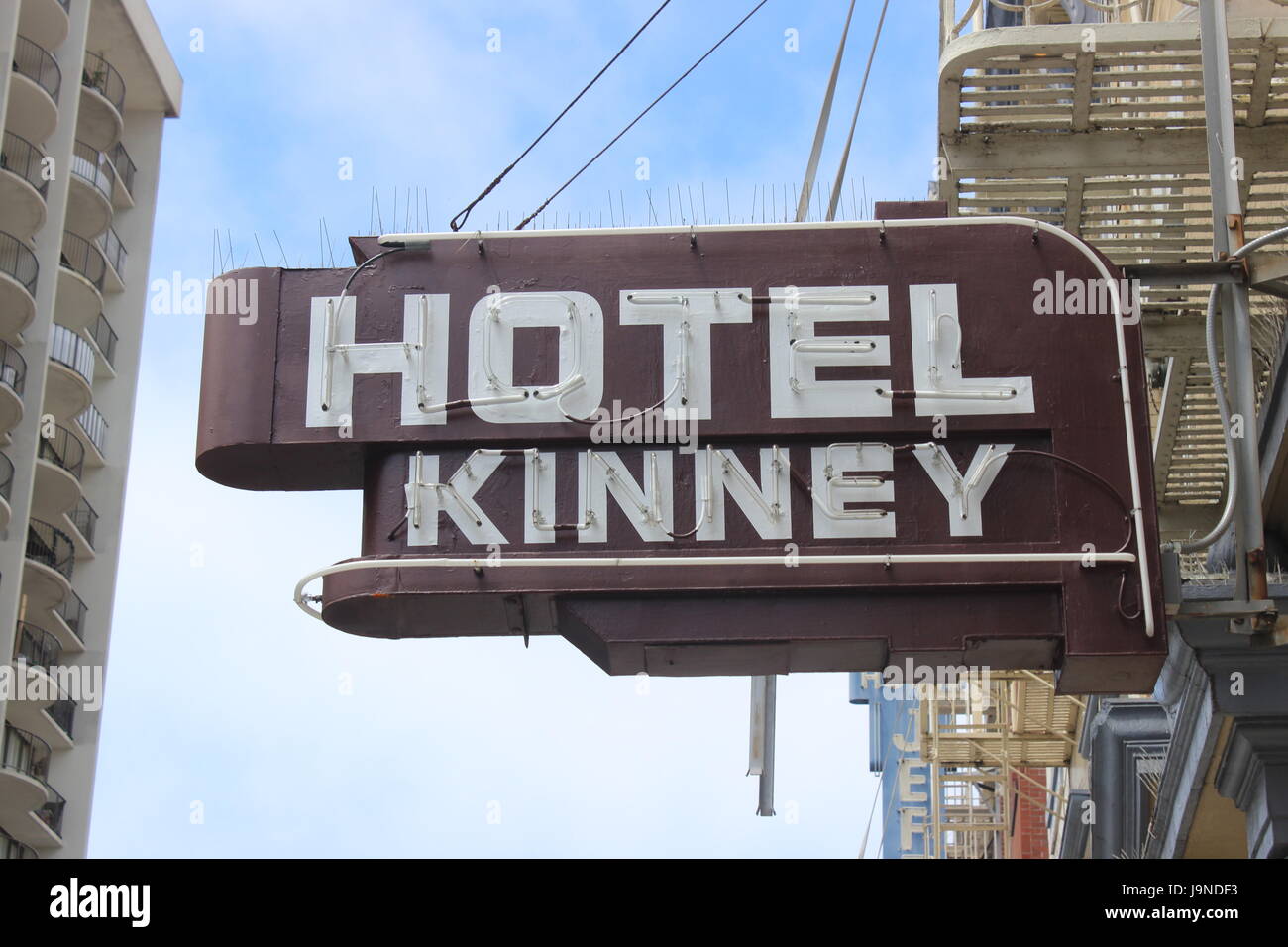 Hotel Kinney Neon Blade Sign, Tenderloin, San Francisco Stock Photo - Alamy
