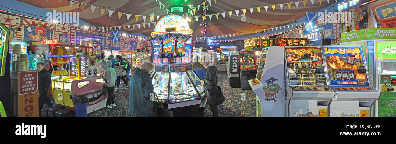 Blackpool South Pier Amusement Arcade Stock Photo - Alamy