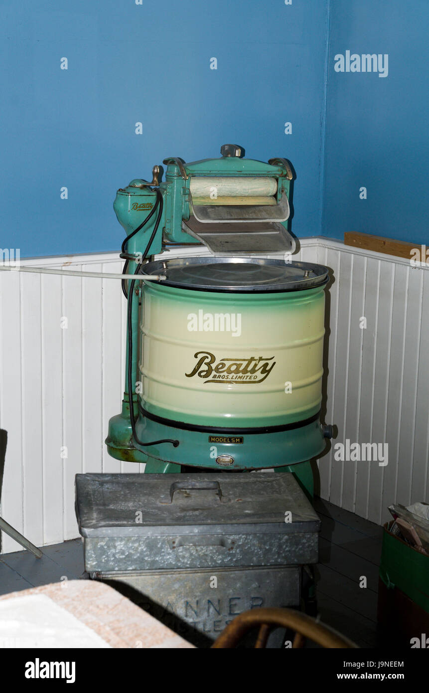 Beatty brothers electric wringer washing machine hi-res stock ...