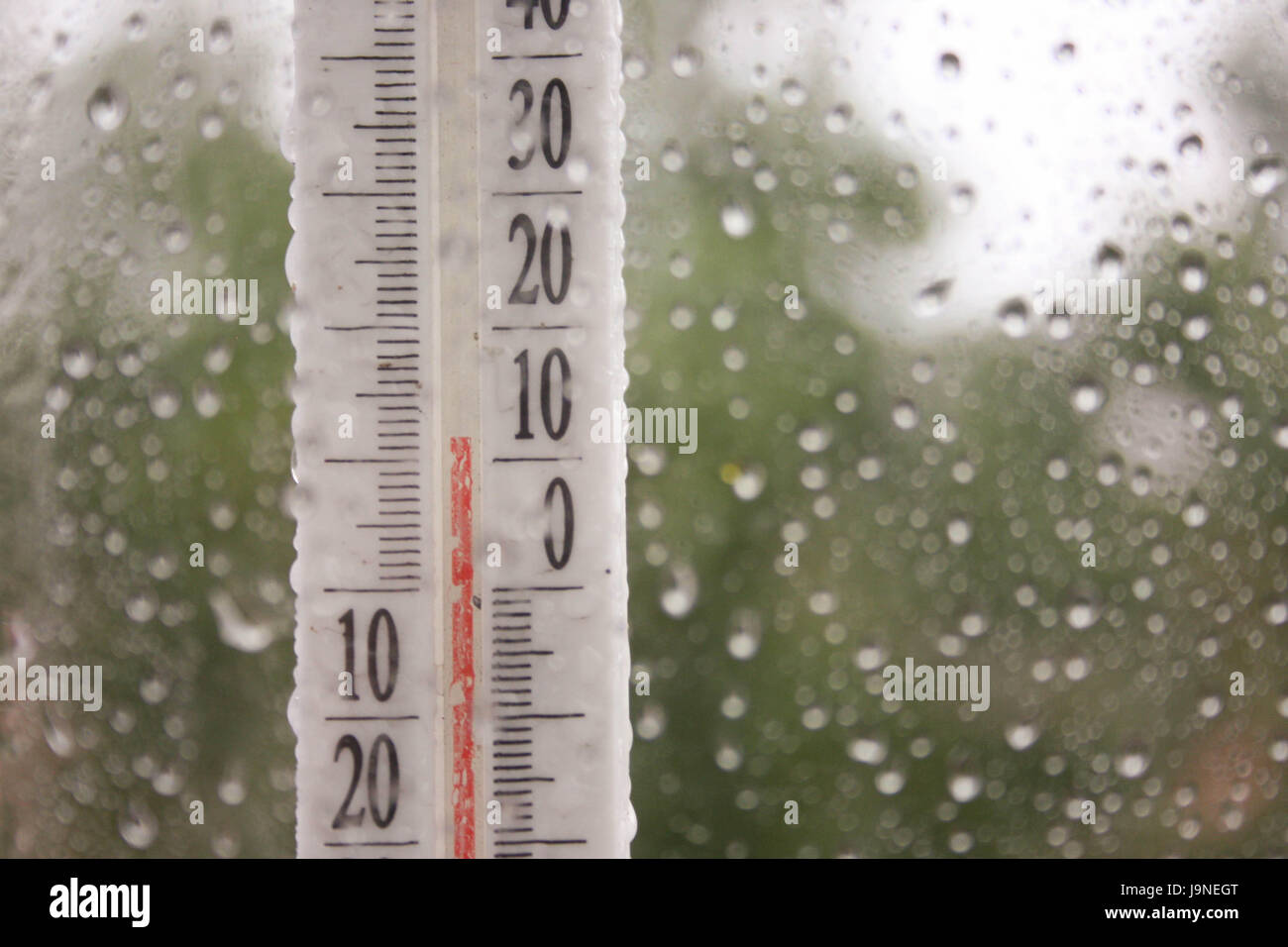 Rain drops wet thermometer hi-res stock photography and images - Alamy